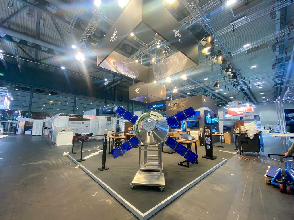 DEUTSCHE ZENTRUM FÜR LUFT- UND RAUMFAHRT (DLR) - Ueberbach Messe ...